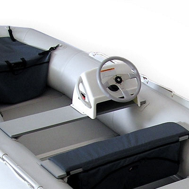 Steering Console for Adventure Boats | M-Oceans