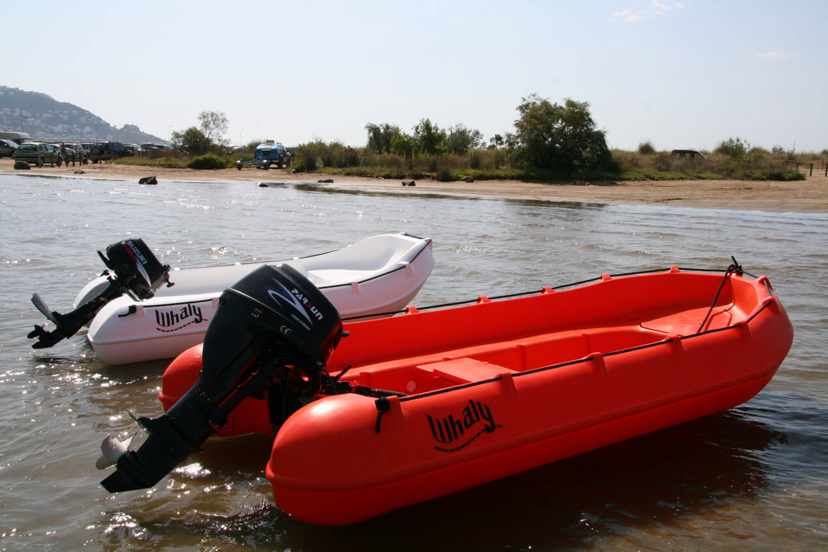 Whaly Plastic Boat 370 | M-Oceans