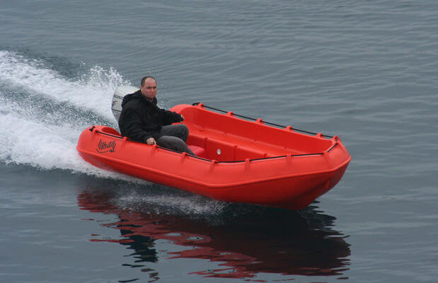 Whaly Plastic Boat 370 | M-Oceans
